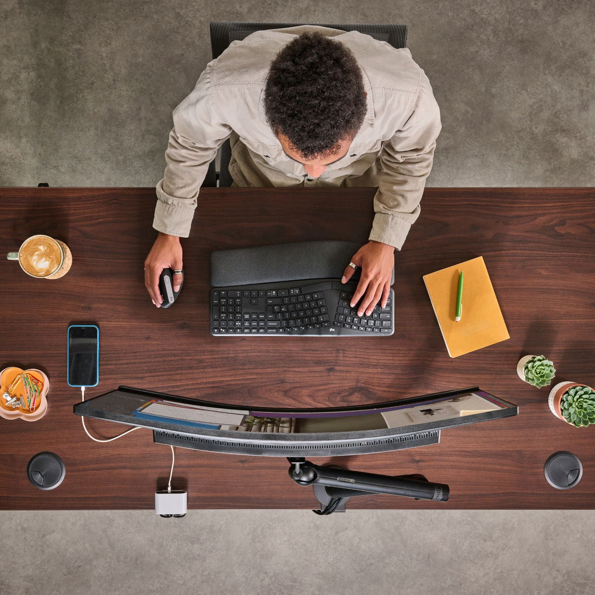 10 Minimalist Desk Setup Ideas | CBS – Colebrook Bosson Saunders