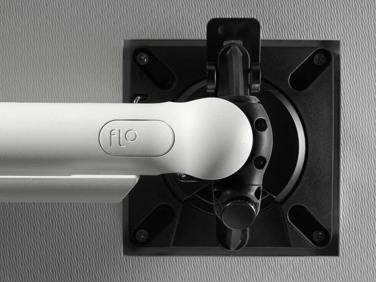 Flo Monitor Arm Wins Red Dot Design Award 2025 – Colebrook Bosson Saunders
