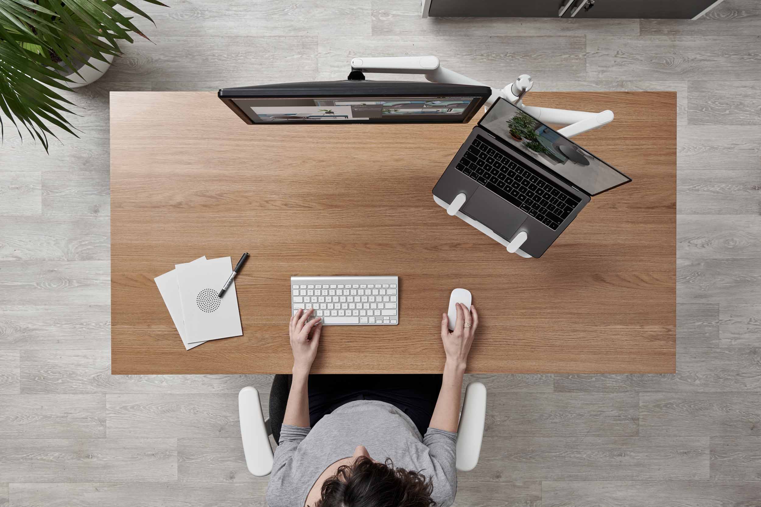 How To Set Up An Ergonomic Workstation (10 Steps) | CBS – Colebrook ...